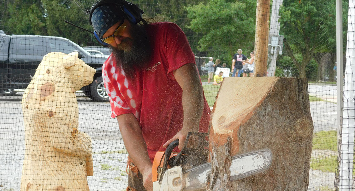 Lepley carves out popularity at Kekionga Festival | The Berne Witness