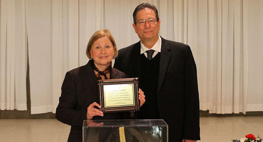Zurcher presented with Stephen Decatur Award | The Berne Witness