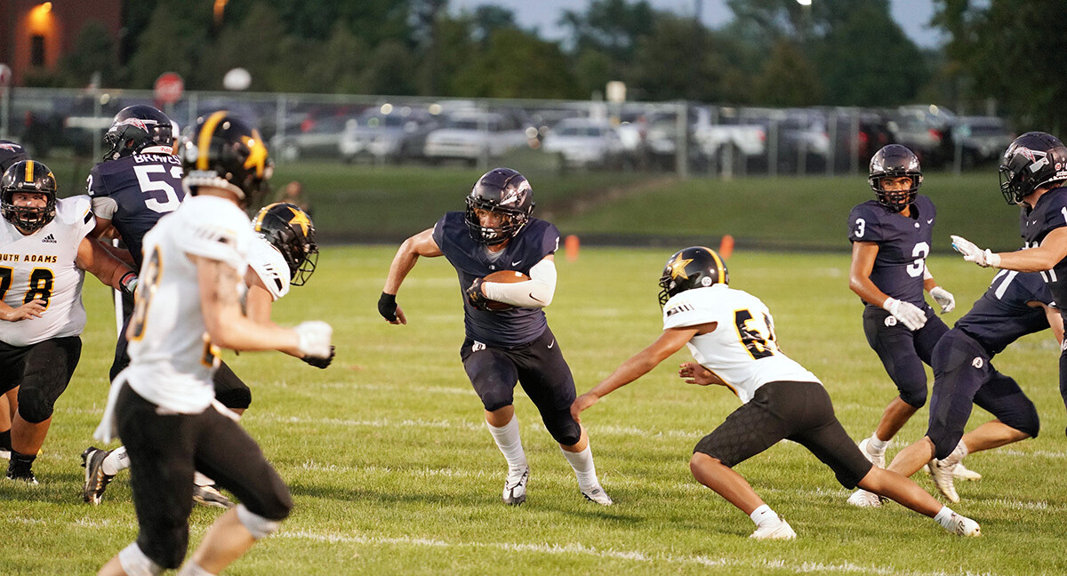 Starfires subdue Bellmont, 41-7 | The Berne Witness