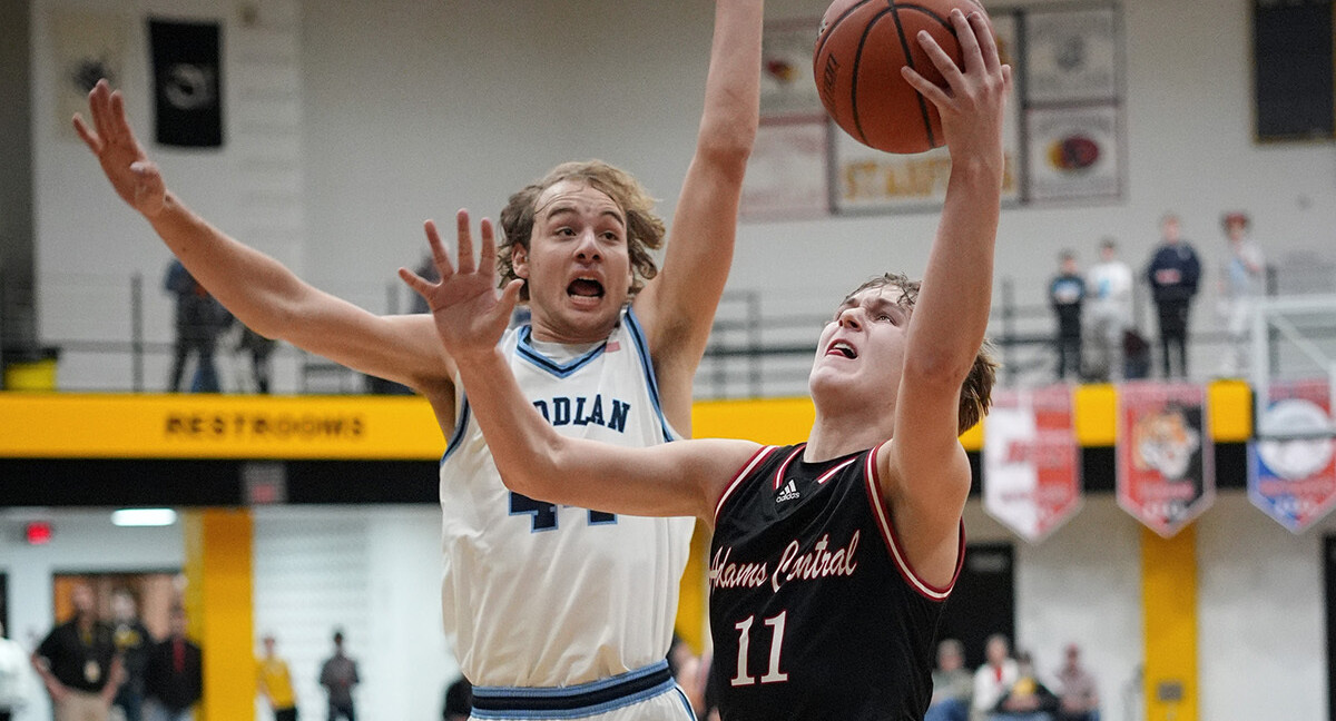 Yoder's buzzer-beating triple dismisses stunned… | The Berne Witness